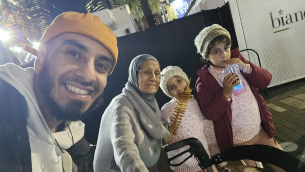 Fundraiser for Aiman Maged by Luke Faccini : Aiman and his family