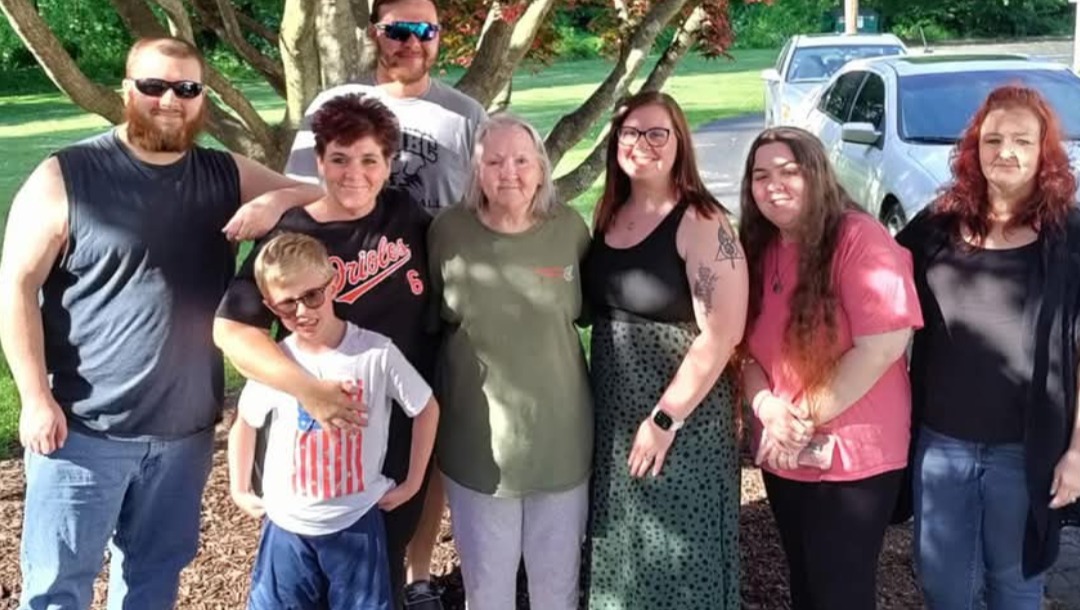 Fundraiser by Kimberly Newsome : Help my mom Patricia Eller be at peace