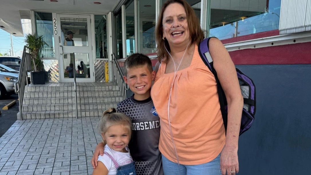 Fundraiser by Kevin Gulley : Help Corinne Battle Stage 4 COPD