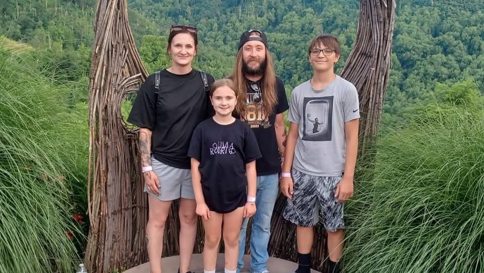 Fundraiser for Tiffany Barnett by Crystal Hopper : Help Cody and Family ...