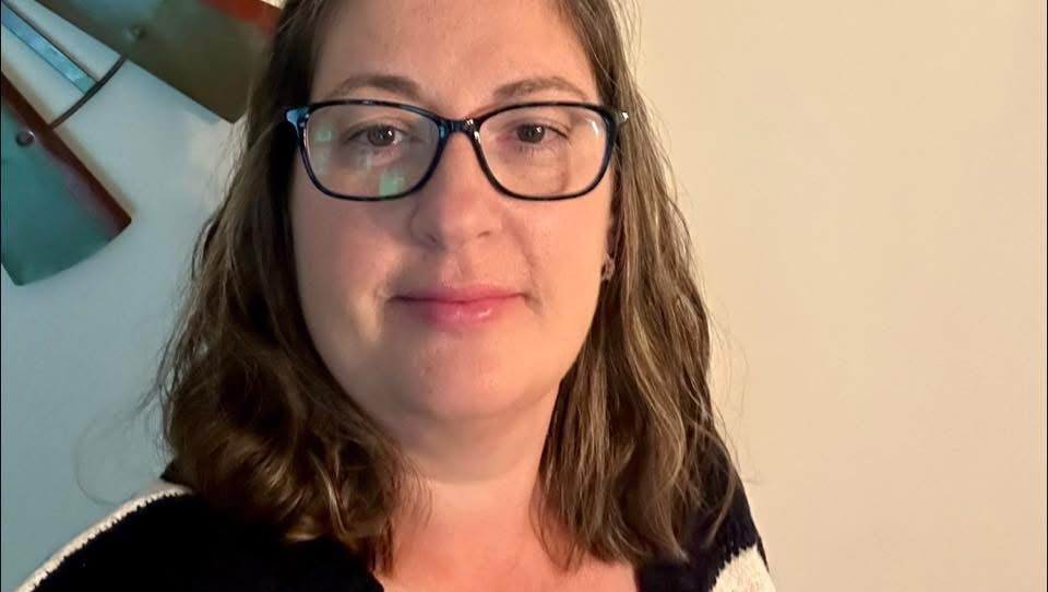 Fundraiser for Deanna Sinnige by Christine MacKay : Support Deanna with her Cancer Journey