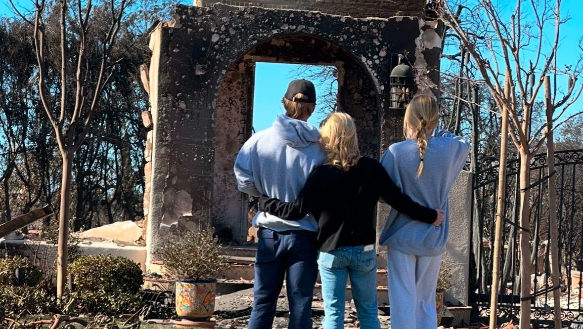 Fundraiser for Lindsey Hutchison by Christina Colgan : Support Lindsey ...