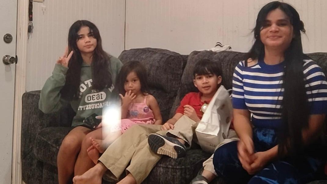 Fundraiser by Monica Crosa : Support Idalia's Family Facing Hard Times
