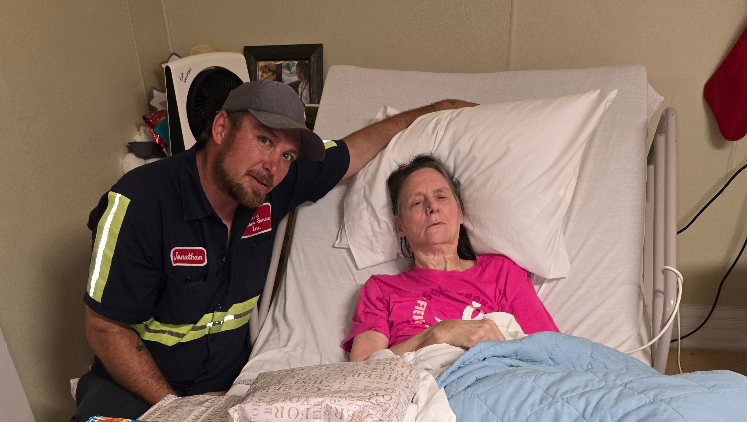 Fundraiser by Jonathan Newman : laying my mother to rest