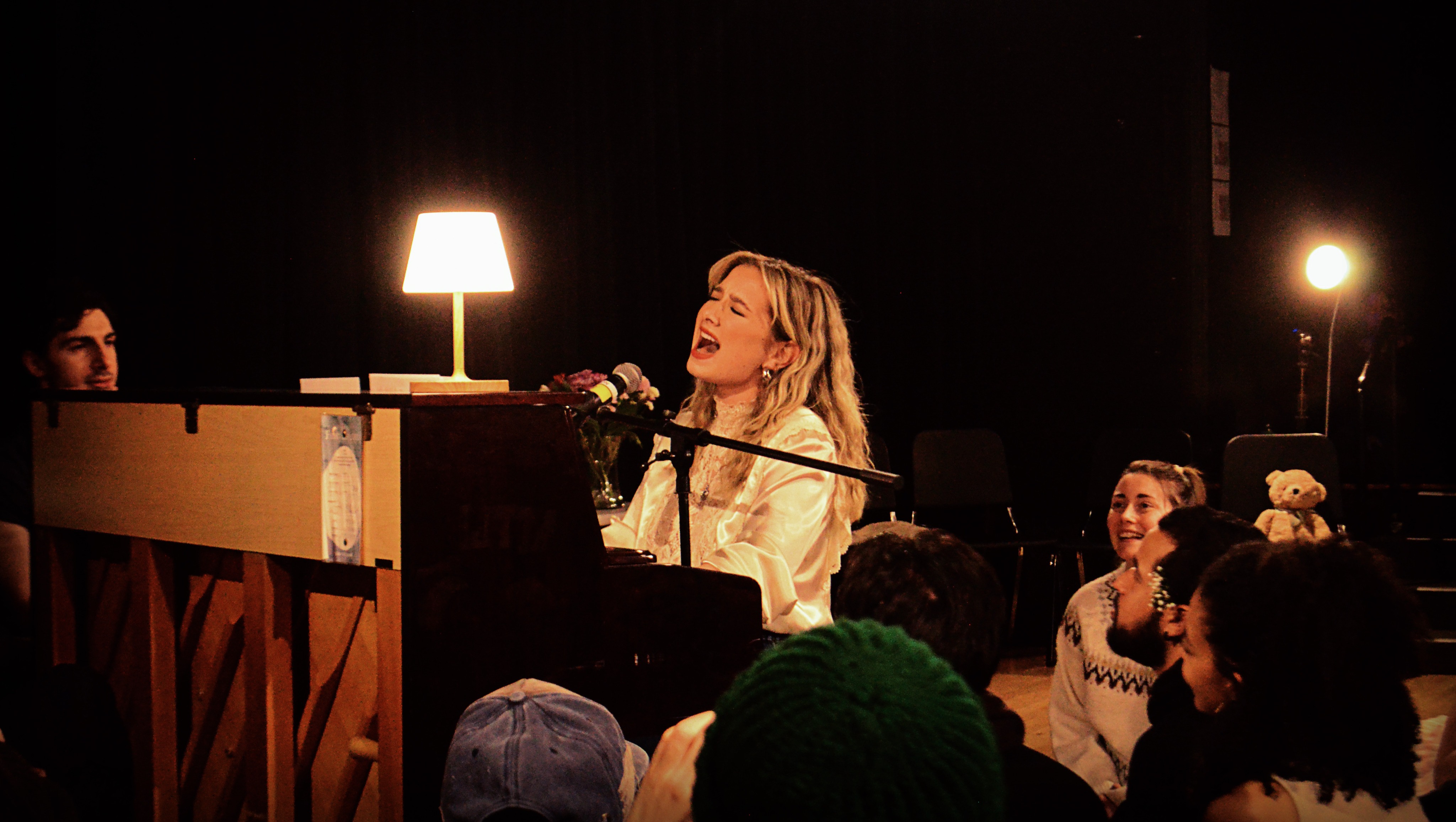 Fundraiser by Anna Roman : Help Anna Roman Make Her Debut EP!