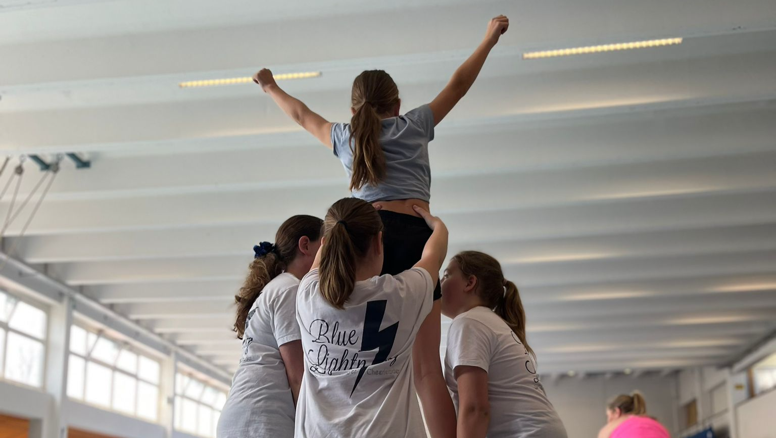 Fundraiser by Kristina Schiewek : Uniformen für die Cheerleaderkids ...