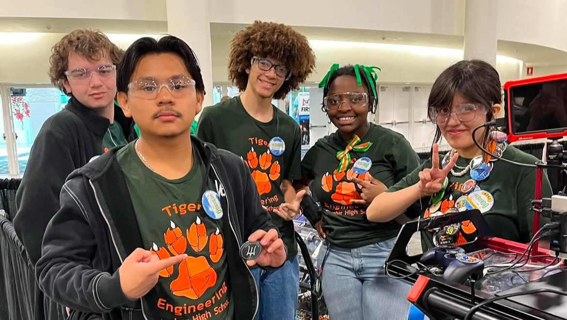 Fundraiser by Chuck Cantieny : Support Tiger Engineering: Dunbar High ...