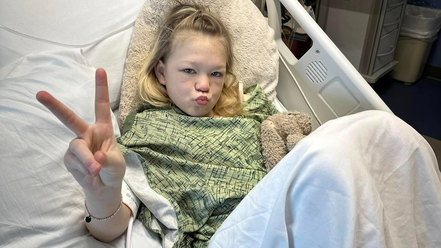 Fundraiser for Amanda Dawn by John Helfrich : Support My Niece's Fight ...