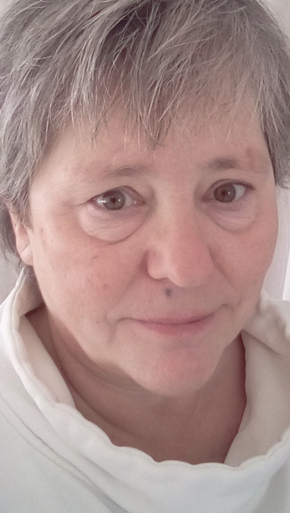 Fundraiser by Hedwig Wimberger : Helfen Sie Maria Ruth wieder lächeln ...