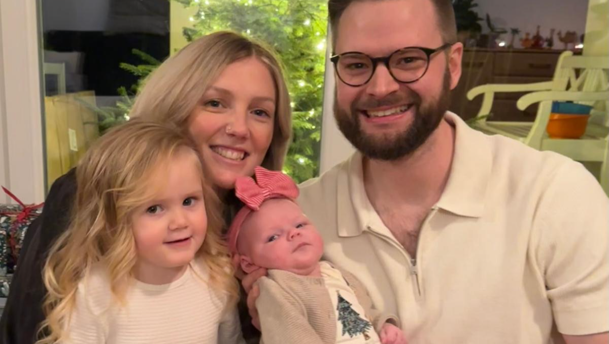 Fundraiser by Amanda Bazinet : Nicole and Markus and the girls