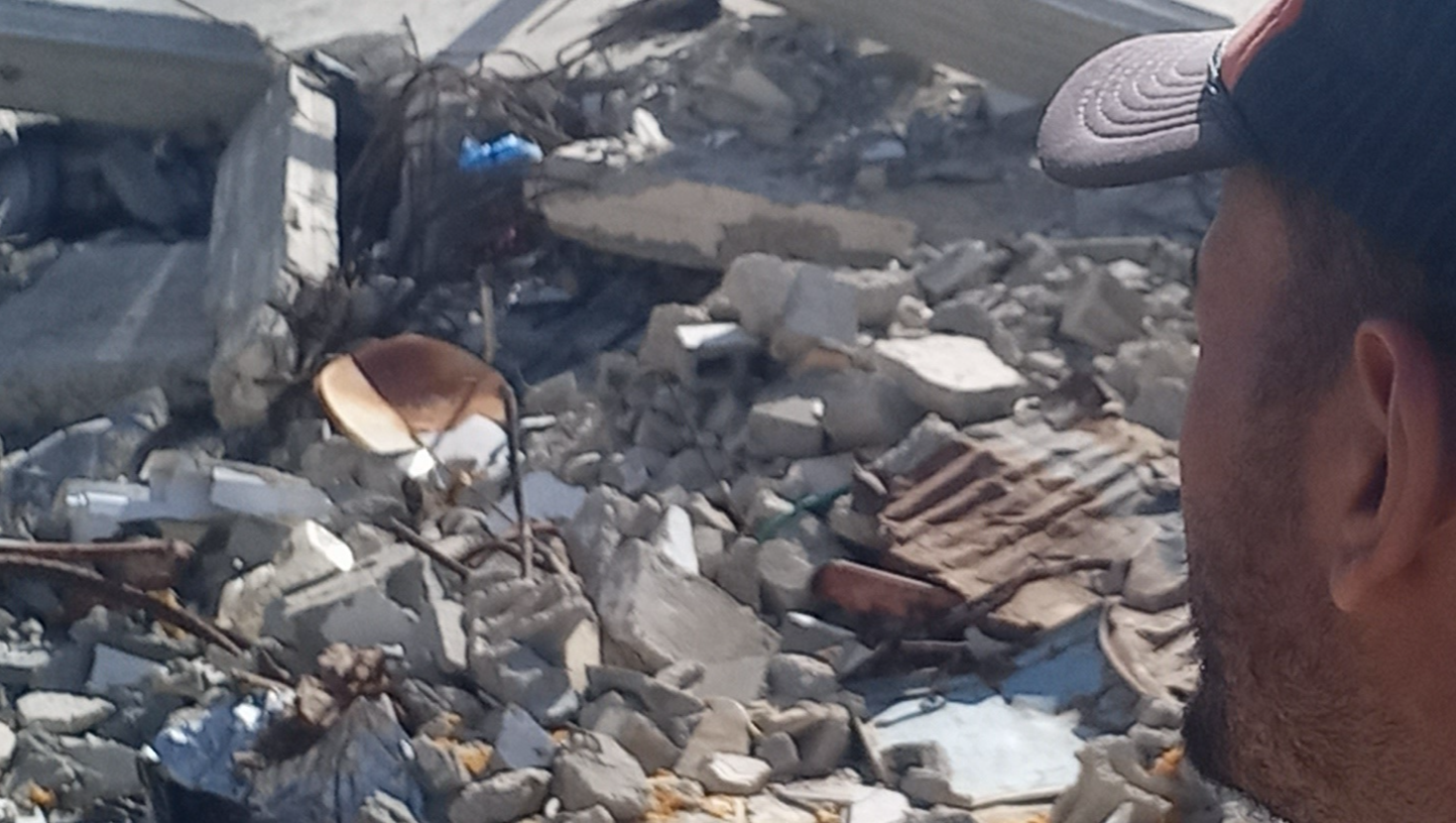 Fundraiser by Adham Abo hammad : Help us move forward me and my family save me from hell