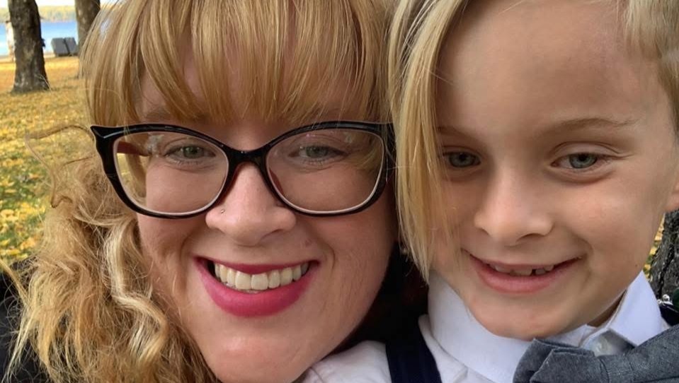 Fundraiser by Stephen Eason : Hollie Lauder