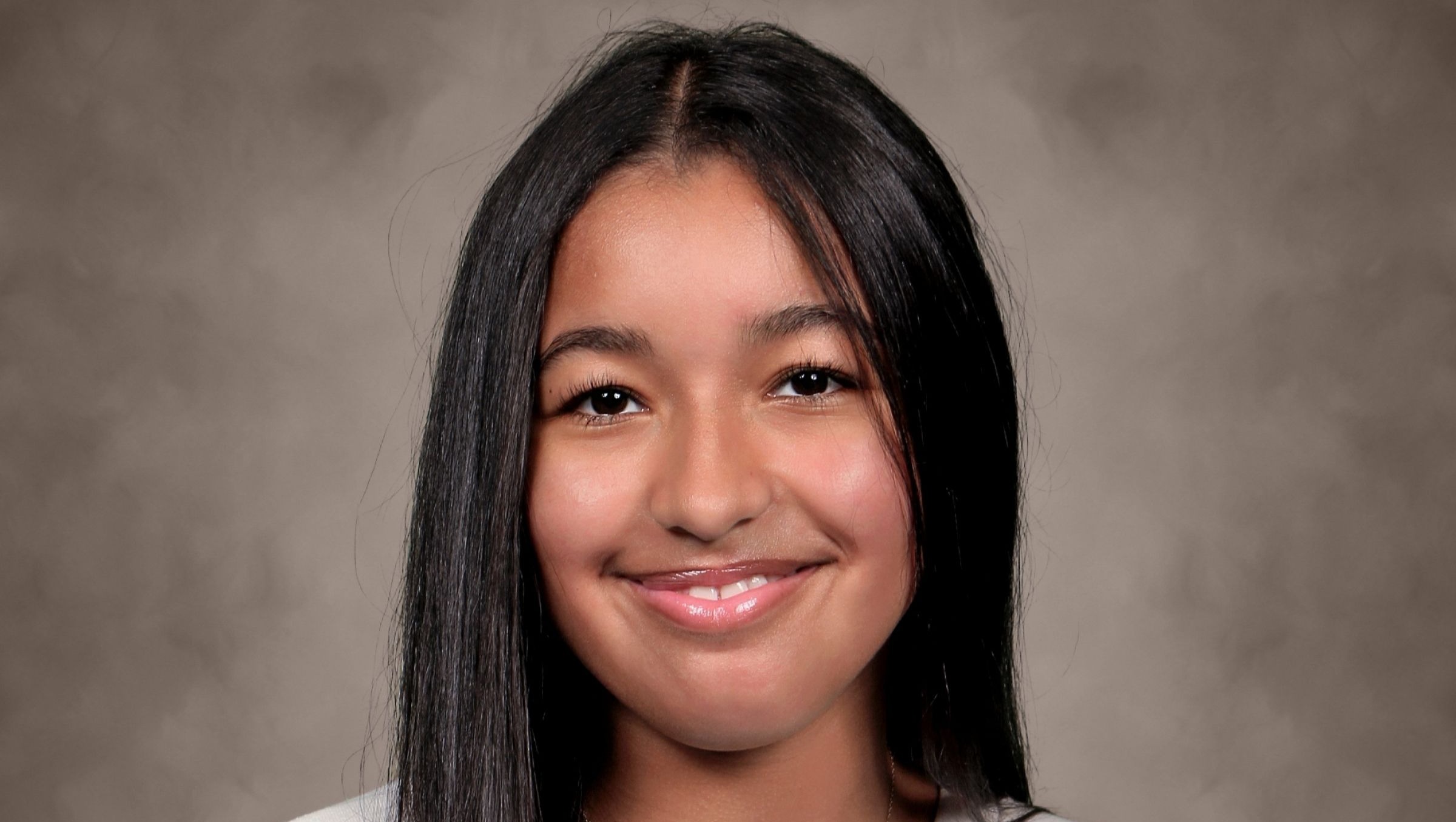 Fundraiser by Samara Vega : Help Kayla Explore Her Passion for Animal Care!