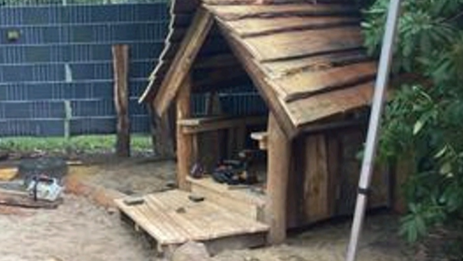 Fundraiser by Christina Sievers : Spende für ein neues Spielhaus für ...