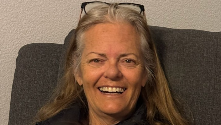 Fundraiser for Lisa Hardcastle by Jonny Vanlooy : My mom needs a kidney