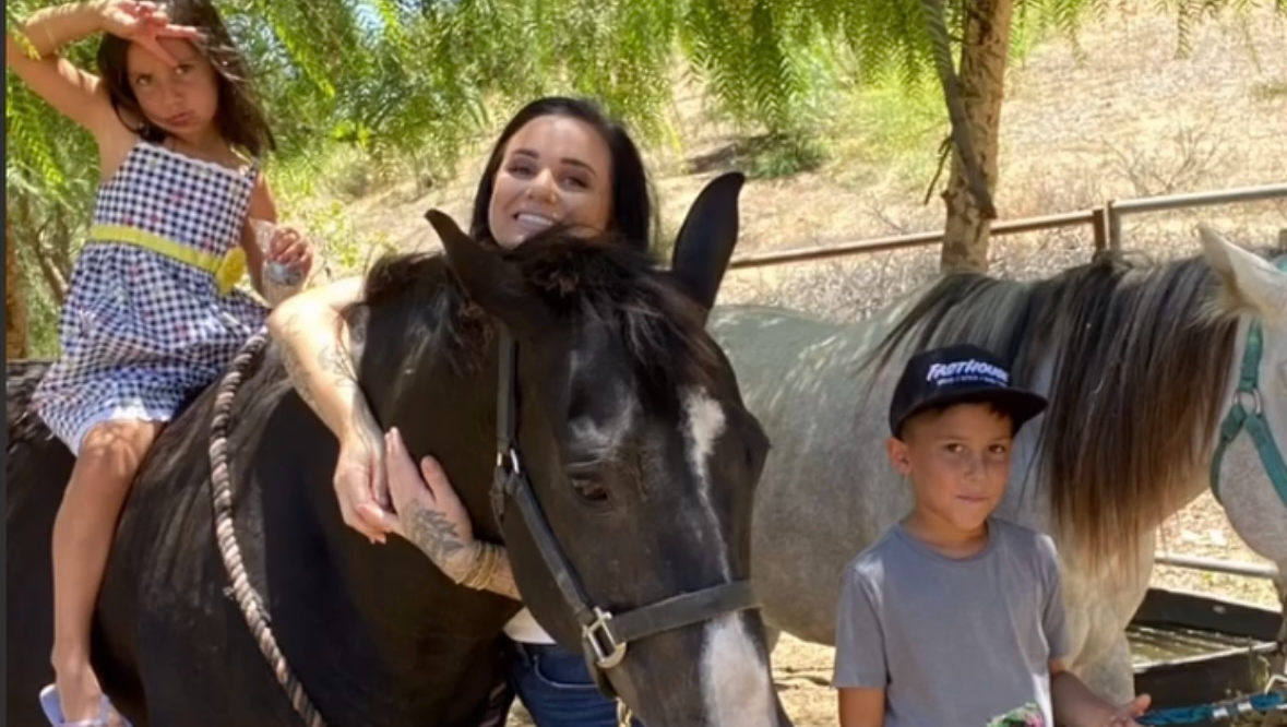 Fundraiser for Breanna Thompson by Christina Landeros : Aid for a Mom's ...