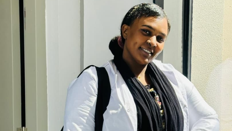 Fundraiser by Mohmmed Mudsee : Aziza’s Last Chance to Graduate – War ...
