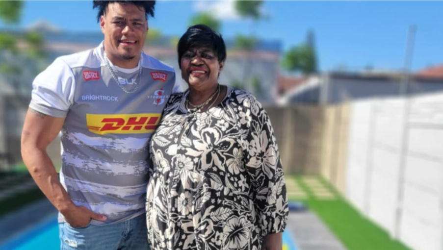 Fundraiser by Cheslyn Williams : GET AUNTY MEKKIE HOME.