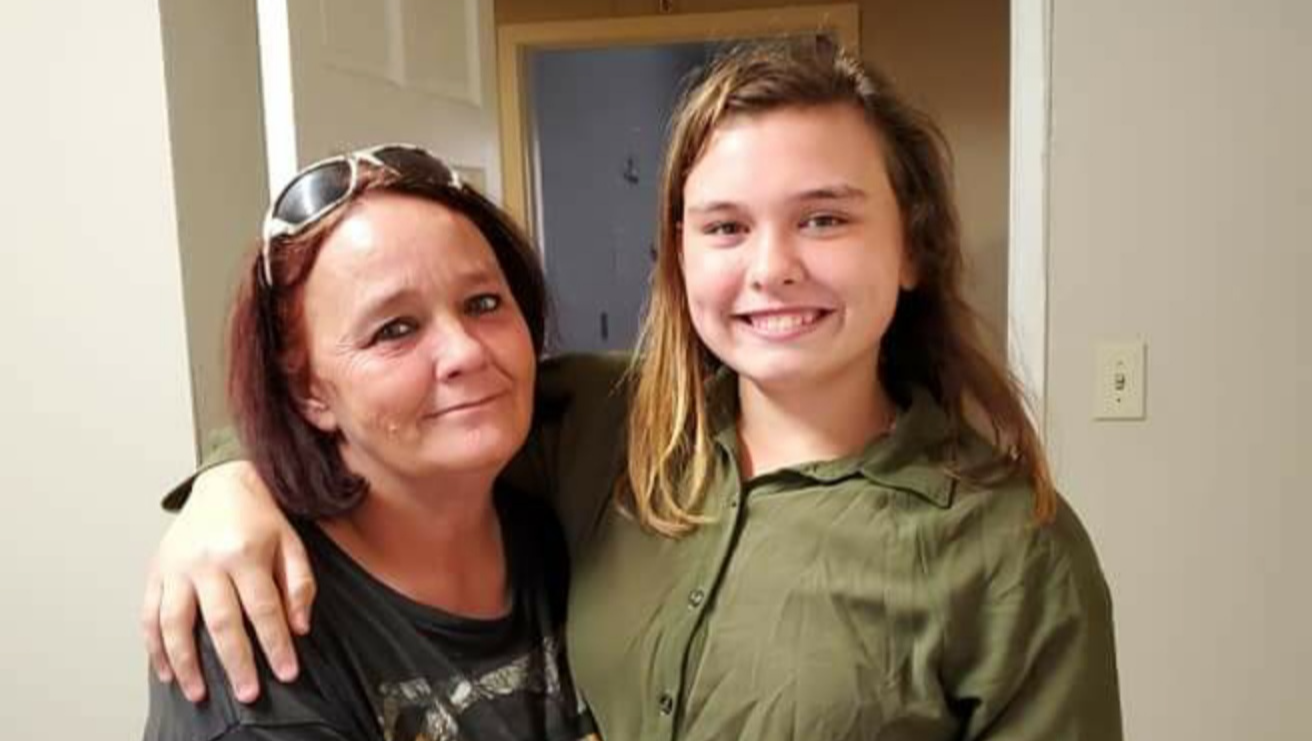 Fundraiser by Kayla Hall : Help me lay my mom to rest