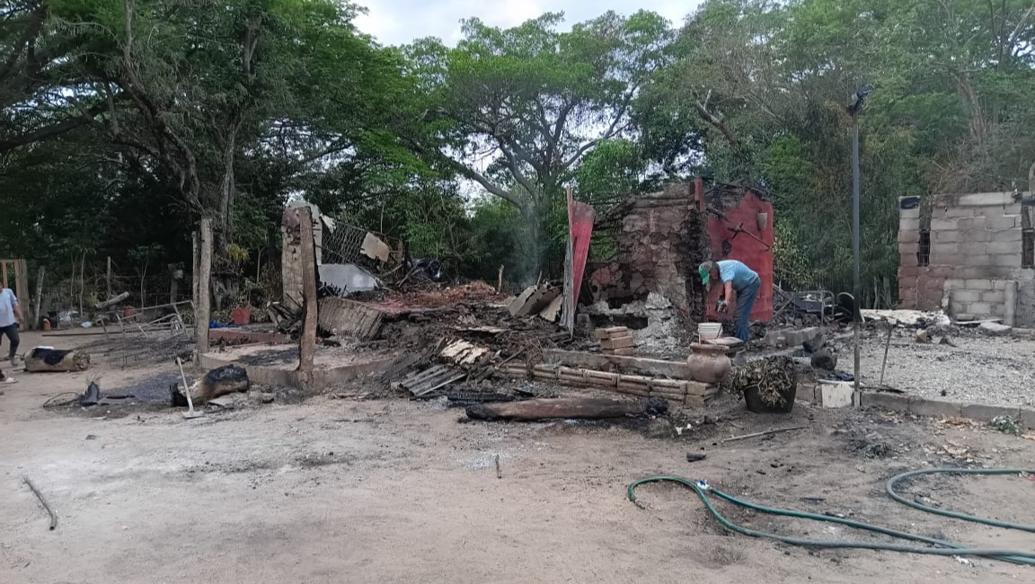 Fundraiser by Elsa Rojas Robles : RECONSTRUYENDO UN HOGAR (ROBERTO Y ...