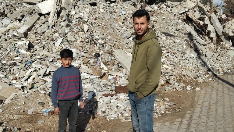 Fundraiser by izabela A : Help Essam and his family survive the gxnxcide