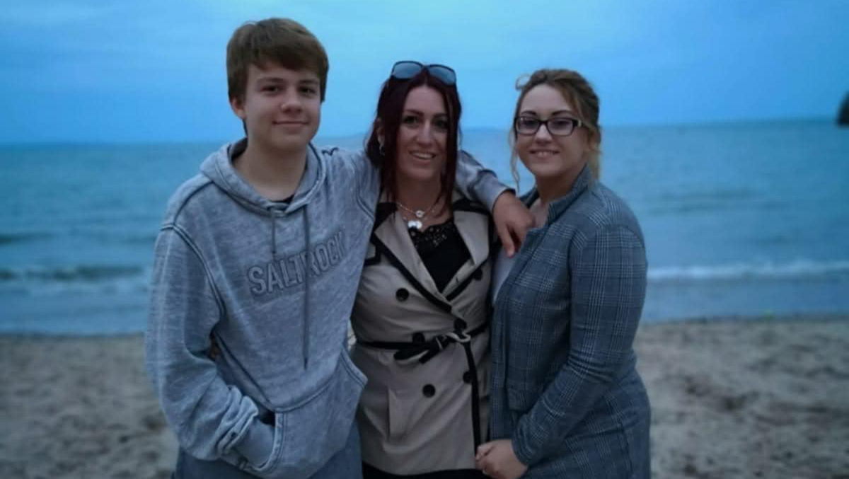 Fundraiser for Danielle Young by Anne-marie Griffiths : In memory of ...