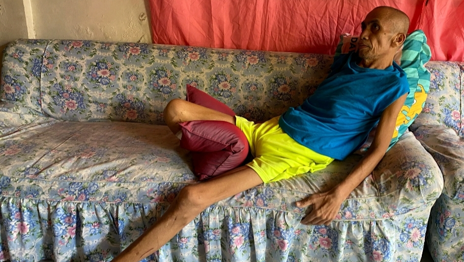 Fundraiser by Yolanda Boquiron : Let's help Bobby!♿️