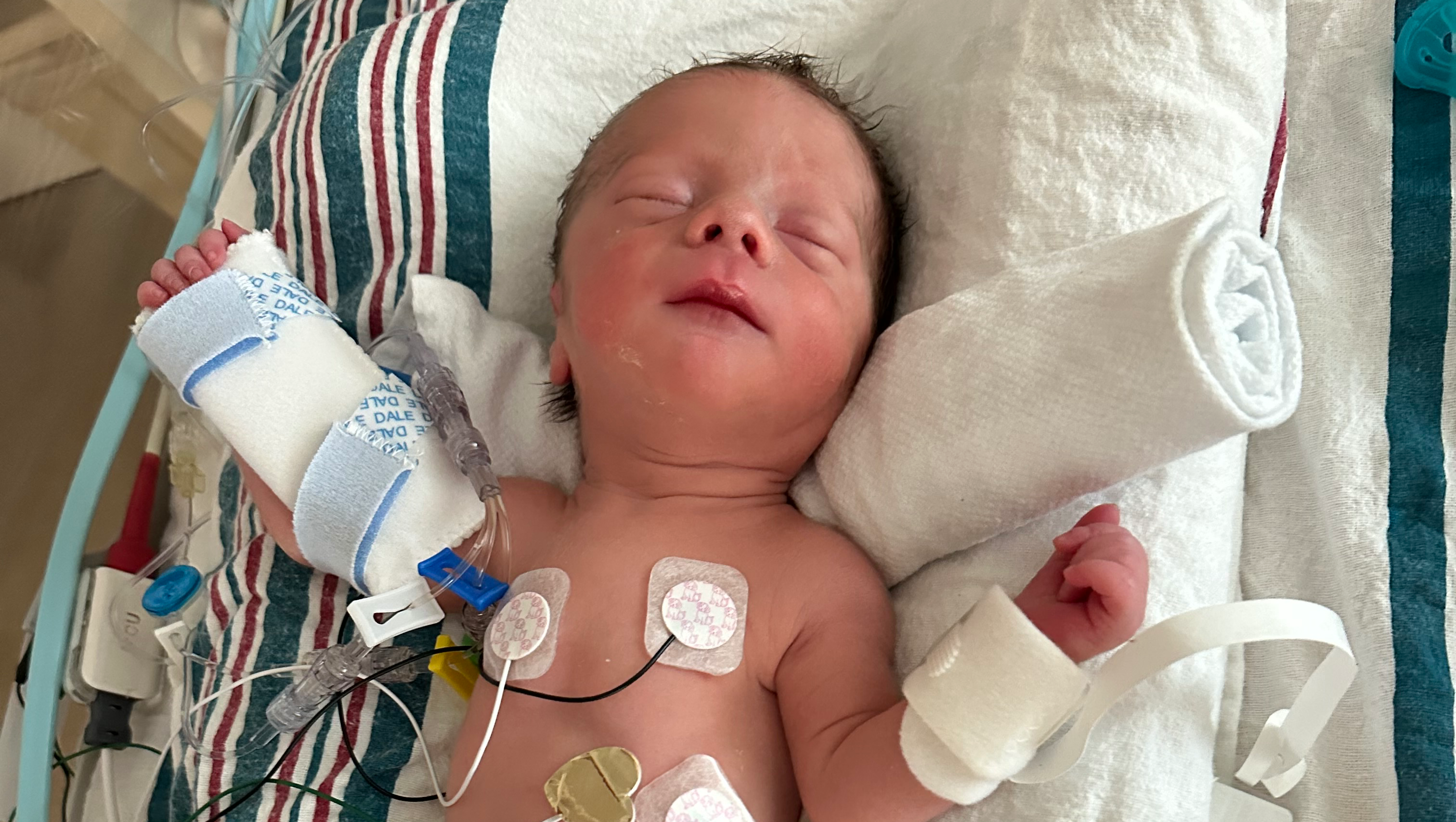 Fundraiser for Carrie Knox by Mary Ellis : Support Evan's NICU Journey