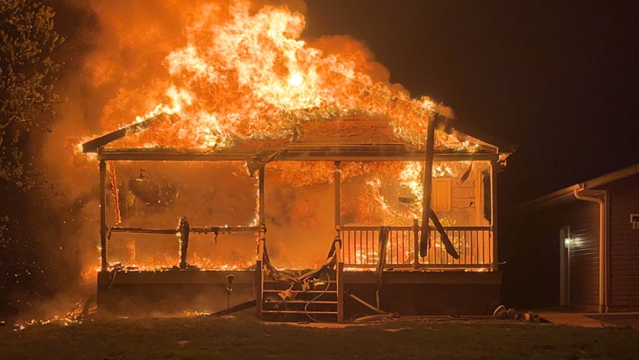 Fundraiser for Amber Cessna by Jessica Fahey : Cessna House Fire Fundraiser