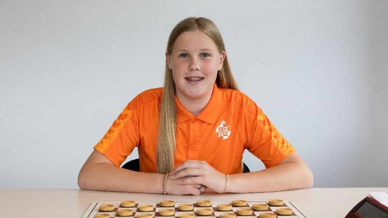 Fundraiser by Chantal van Santen : Help Chantal naar het WK dammen ...