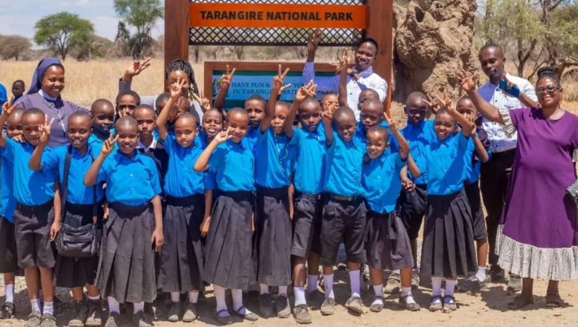 Fundraiser for Dolores Donaghy by Adam Donaghy : Tanzania 2025