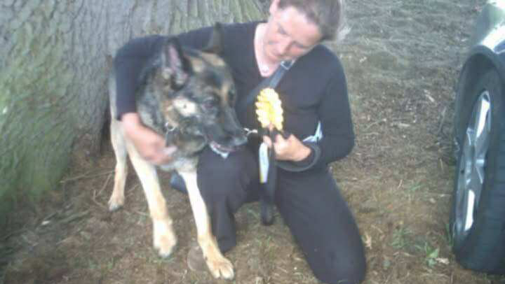 Fundraiser for Nicole Howard by Libby Whitfield : Yvonne Howard's Funeral