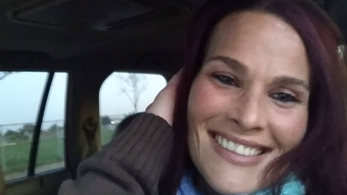 Fundraiser for Adorn Rien by Nikki Vineyard : Lend a Hand to Stephanie ...