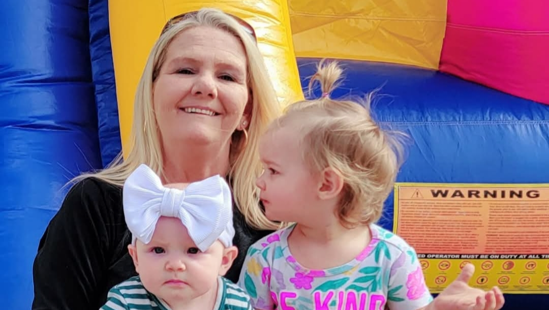 Fundraiser by Ashley Godwin : Support Renee's Battle: Family in Need