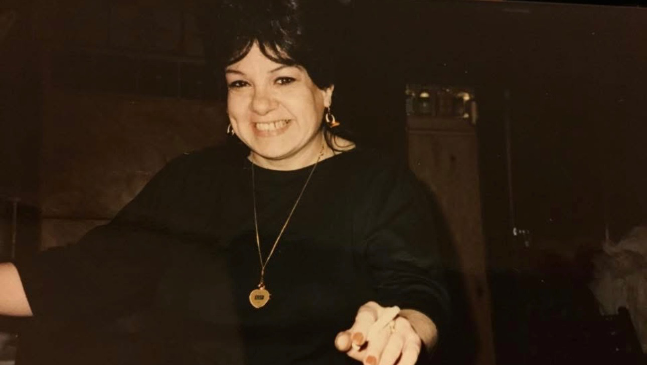 Fundraiser by Nicole Ardeljan : A Loving Farewell for Aunt Theresa