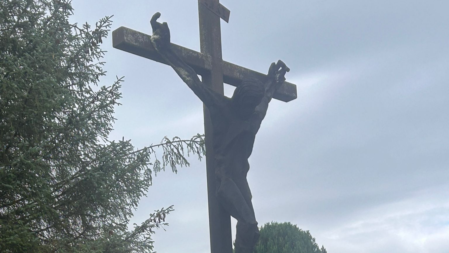 Fundraiser for Philip McEachen by Lynne Williams : St Convals vandalism