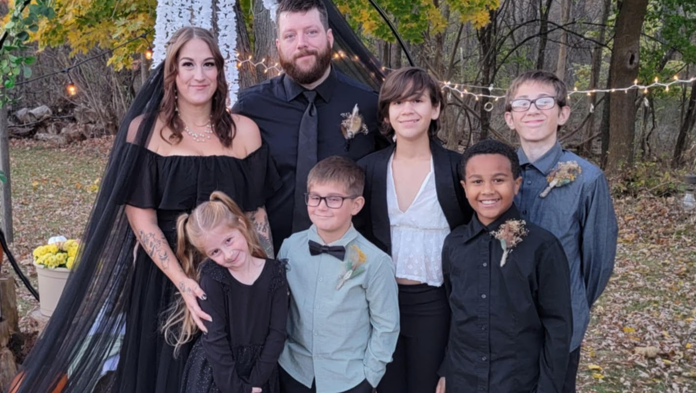 Fundraiser by Mindy Converse : Family of 7 Faces Unjust Eviction