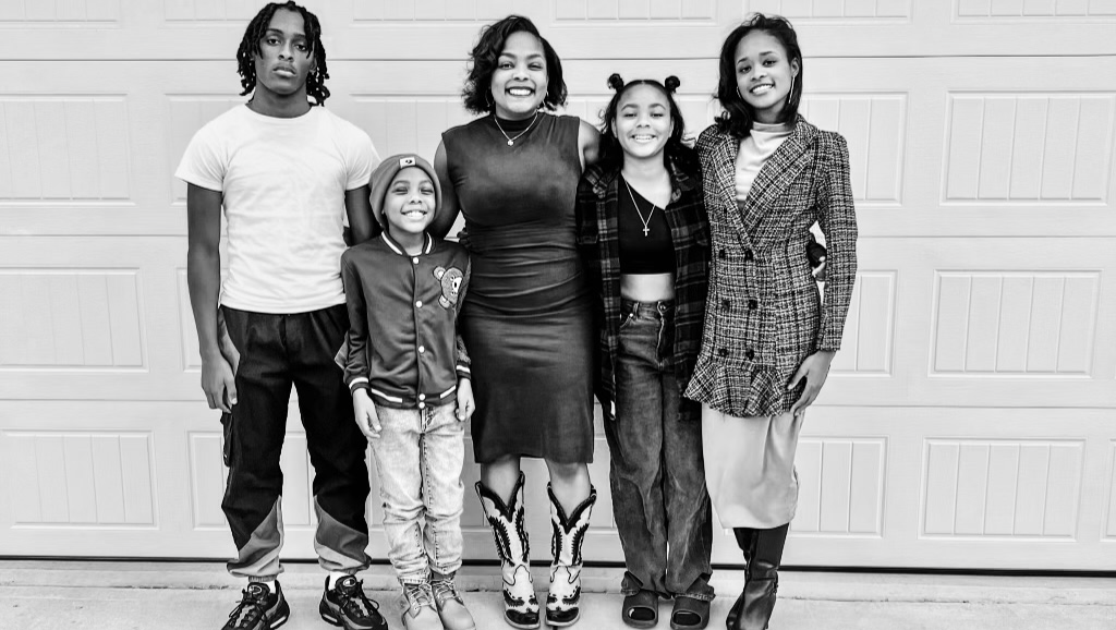 Fundraiser by Teletha Bell : Stand with Amanda: Fire Recovery Fund
