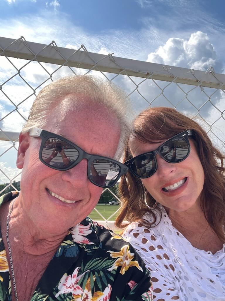 Fundraiser for Liz Mayfield by Leah Mayfield : Easing the Burden: Mike ...