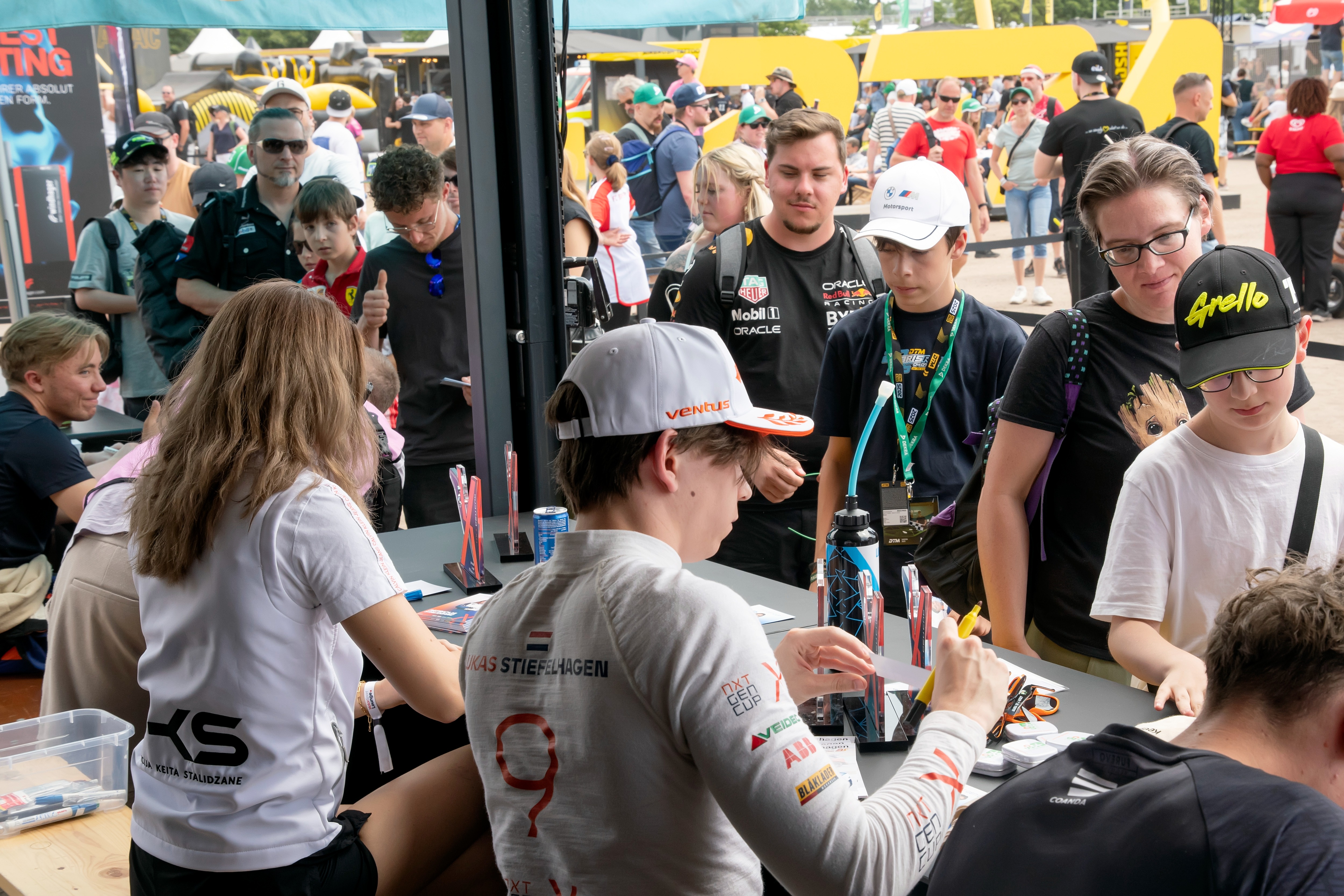 Fundraiser by Aafke Zwart : Help CO2-neutraal coureur Lukas ...