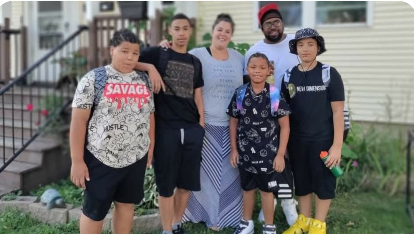 Fundraiser by Anick Sarantopoulos : Let s help the Bryant Family in ...