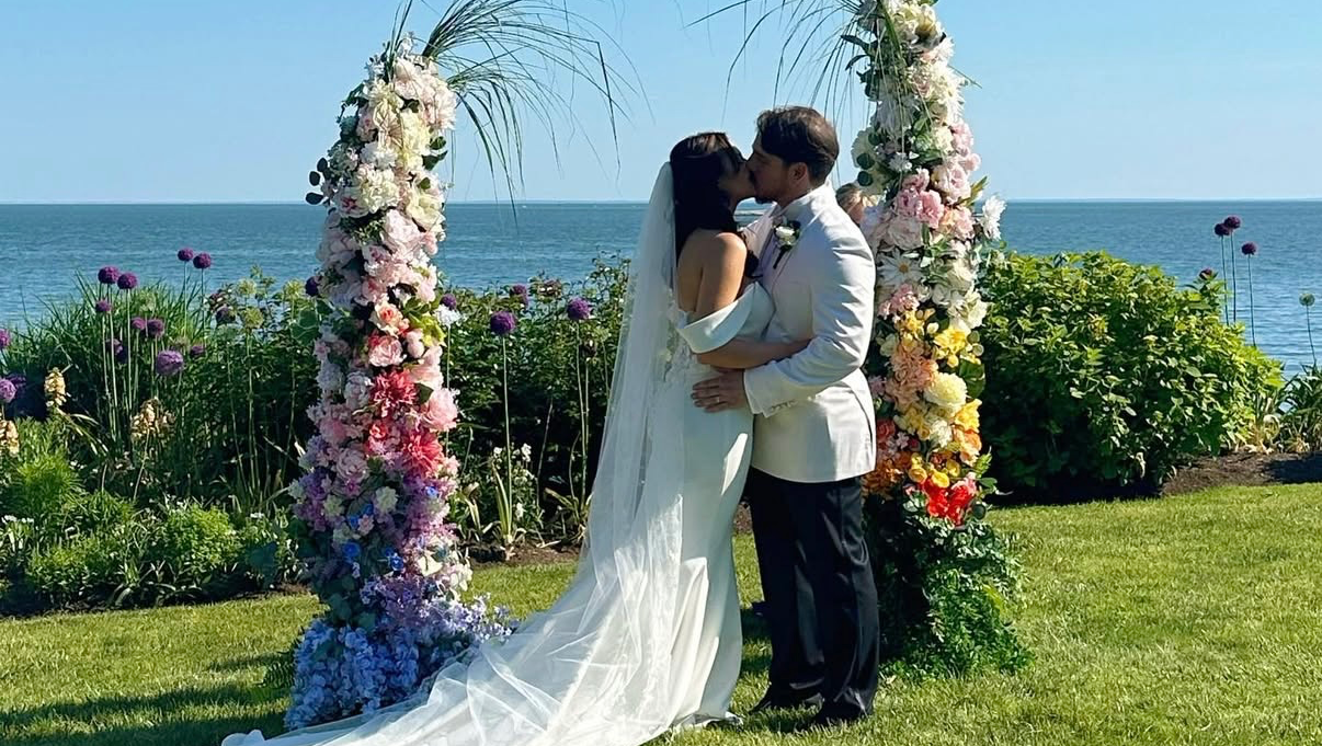 Fundraiser for Allison Jarosz by Lauren Aresco : Help Allison Jarosz & Eric Pick Rebuild After ...