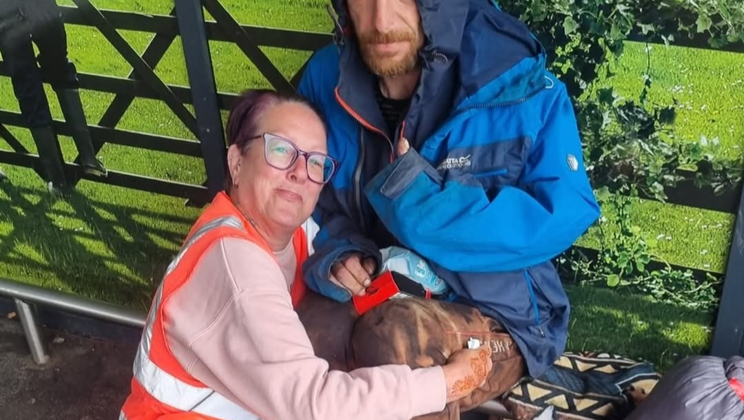 Fundraiser for tracy dickinson by Sarah Paylor : Help Tracy save her home