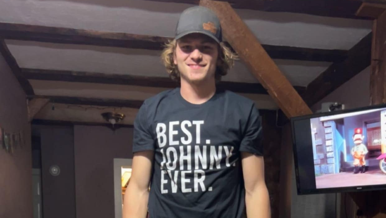 Fundraiser for Amanda Lessard by Sierra Lessard : Support Johnny's End ...