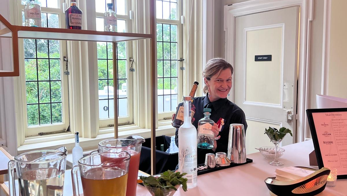 Fundraiser by Isabel Silva : Support Tracy's Healing Journey