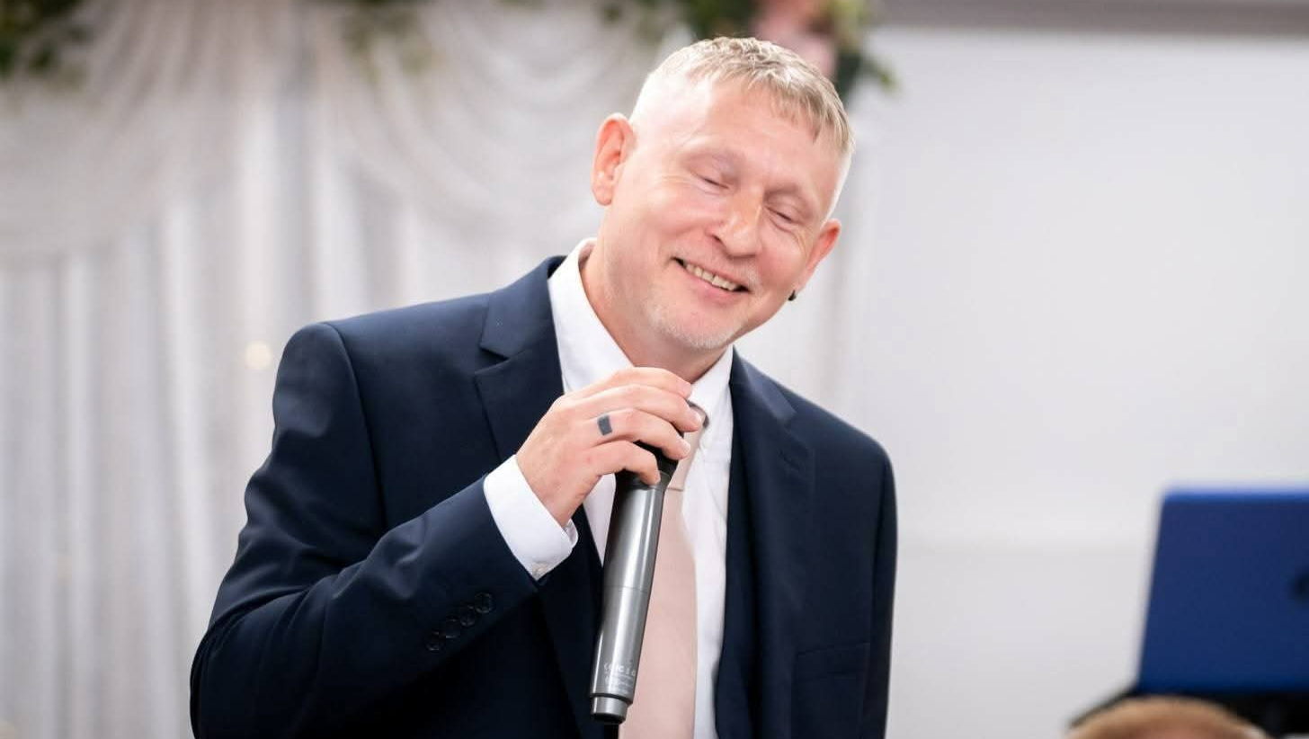 Fundraiser for Stephen Holbrook by Grant Herbert : Collection for Phil