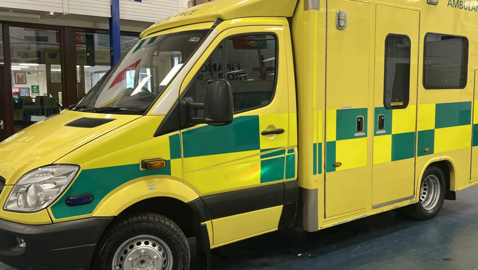 Fundraiser by Simon Piasecki : Ambulance for Ukraine Aid