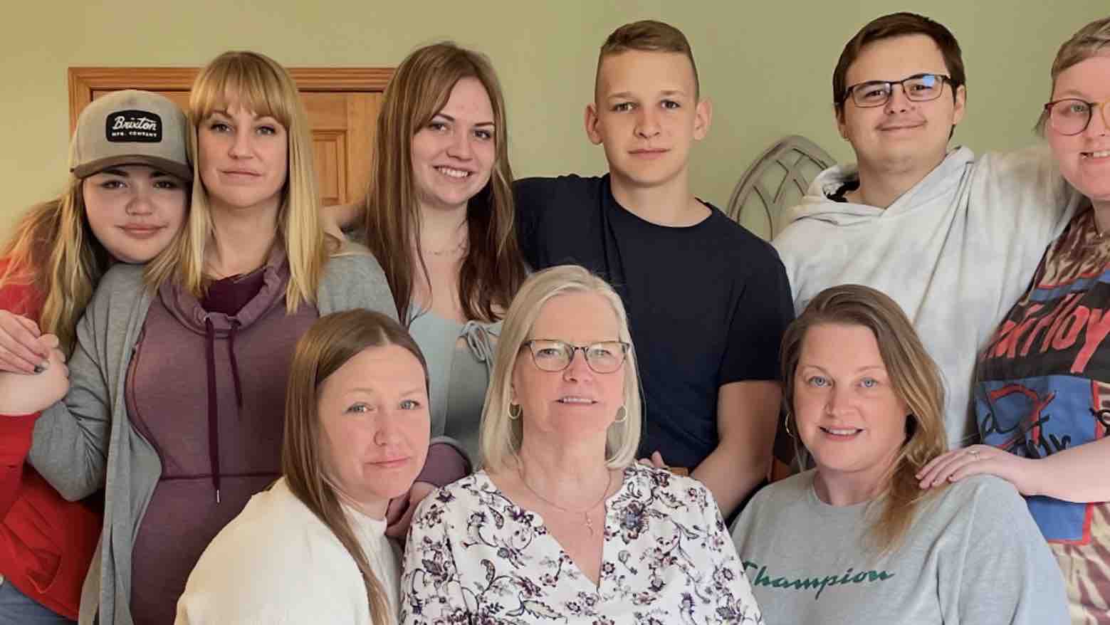 Fundraiser for Elizabeth Harter by Alexis Simpson : Help My Aunt and ...