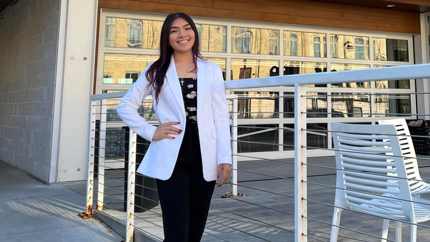Fundraiser by Melissa Enciso : Support Melissa's Final Year in College