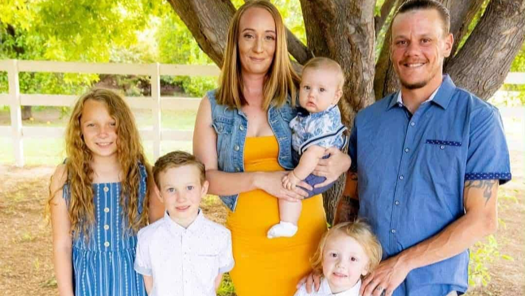 Fundraiser for Amber Sanders by Rebekah Sanders : Amber and Joey's Family